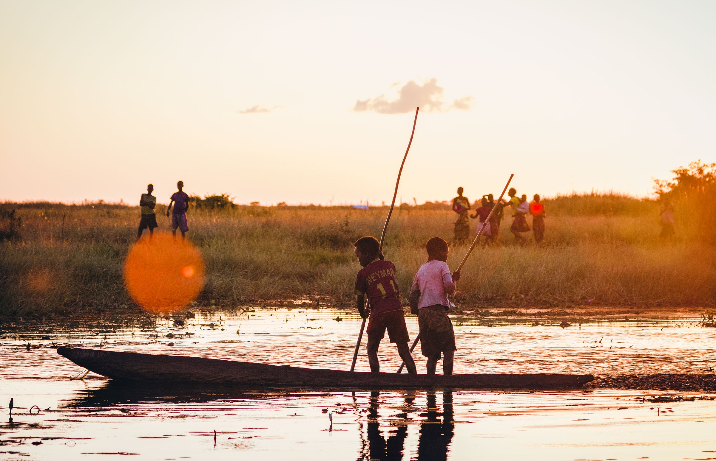 From Canoes, Fishermen Guard Africa's Famous Shoebills Against Poachers ...