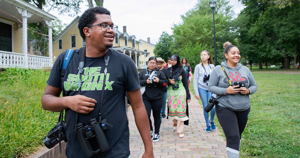 How Birding and Photography Can Unite a Community | Audubon