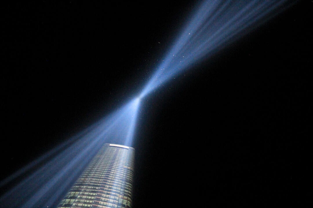 We Finally Know How Bright Lights Affect Birds Flying at Night | Audubon