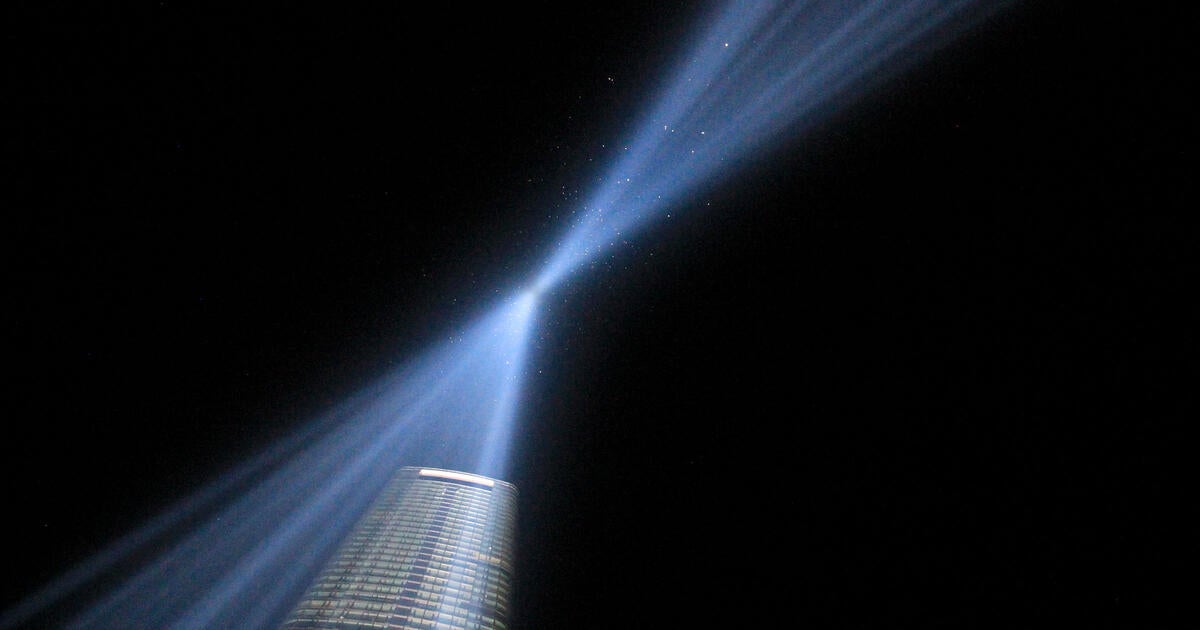 We Finally Know How Bright Lights Affect Birds Flying at Night | Audubon